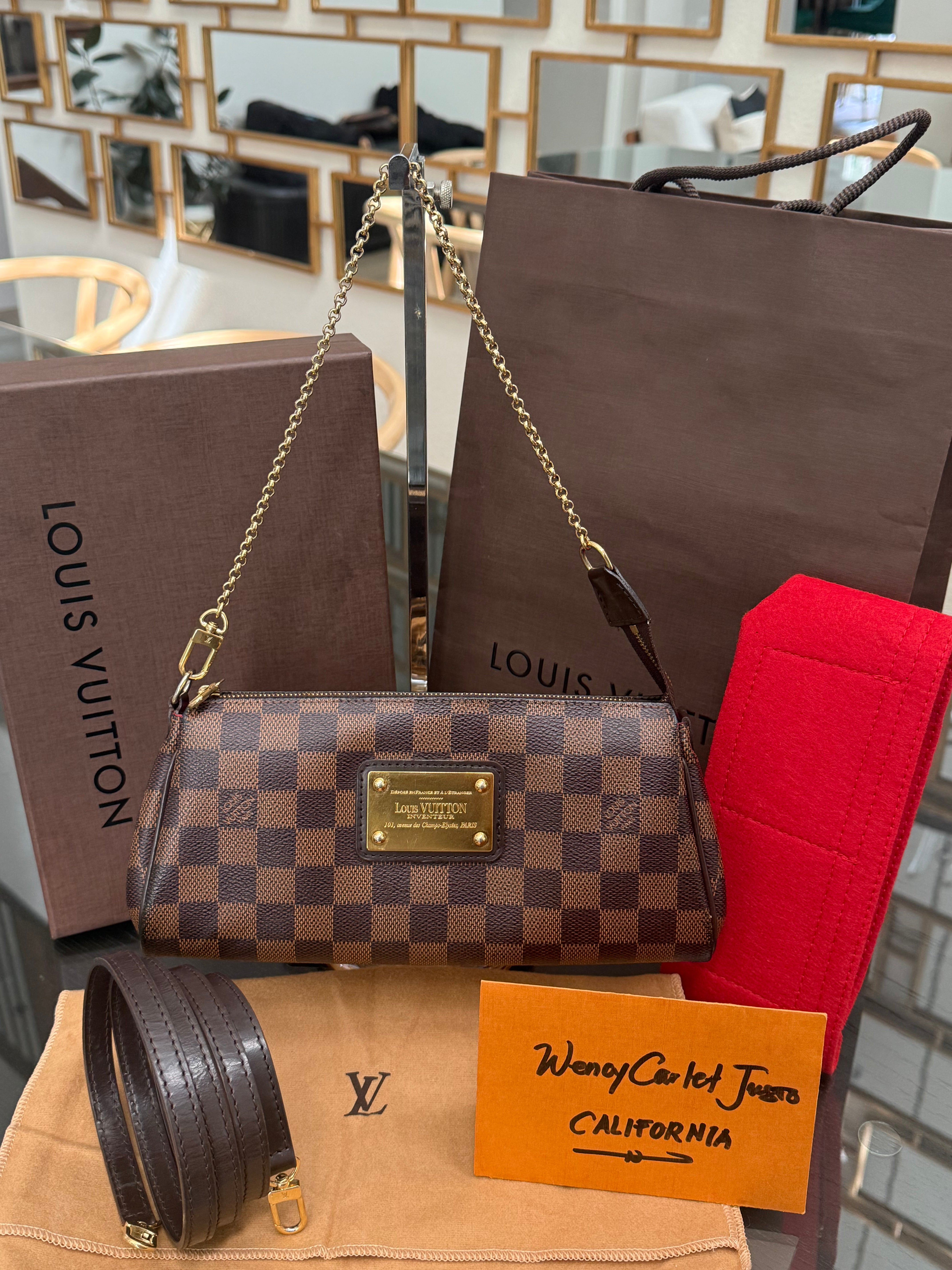 Eva Clutch in DE with Dustbag,Box and Paper bag 🗓️ Year: 2015 – Zy Luxy ...